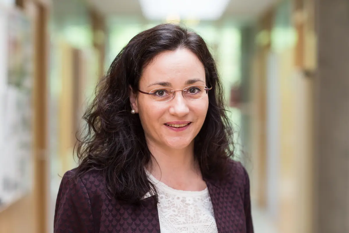 Prof. Dr. Isabelle Stauffer übernimmt Professur für Neuere deutsche ...
