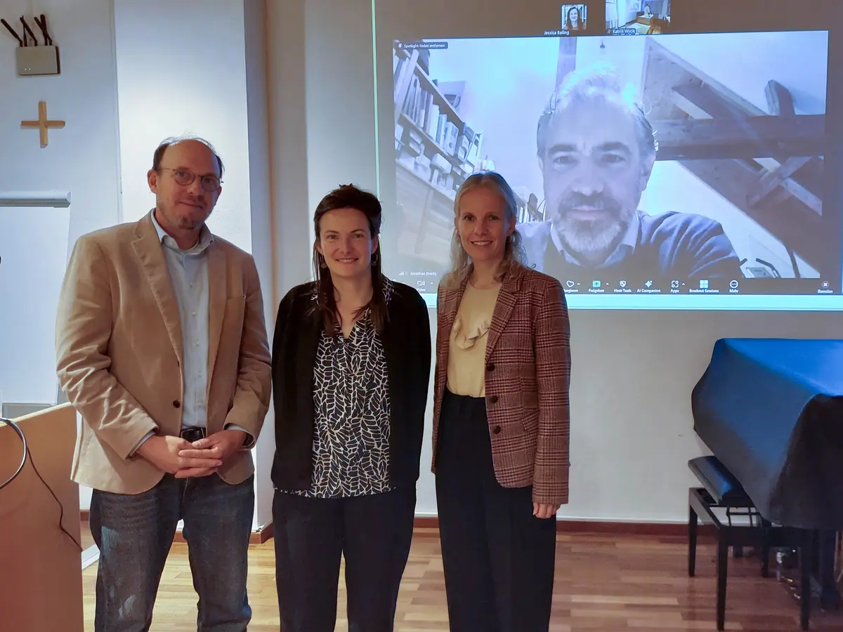 Herzlichen Glückwunsch an Jessica Balling zur erfolgreichen ...