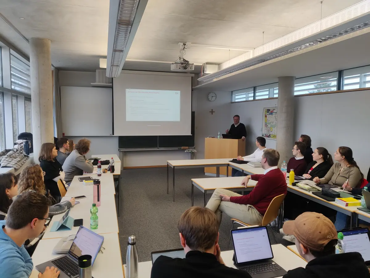 Gastvortrag von Dr. Michael Hoheisel (Dipl.-Kfm. / StB / Partner) von ...