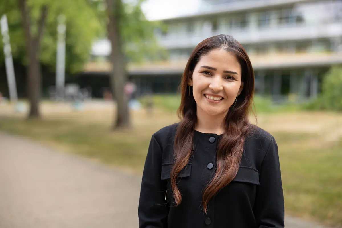 Neue Hoffnung und Zuversicht: Die Afghanin Sabira Saei studiert an der ...