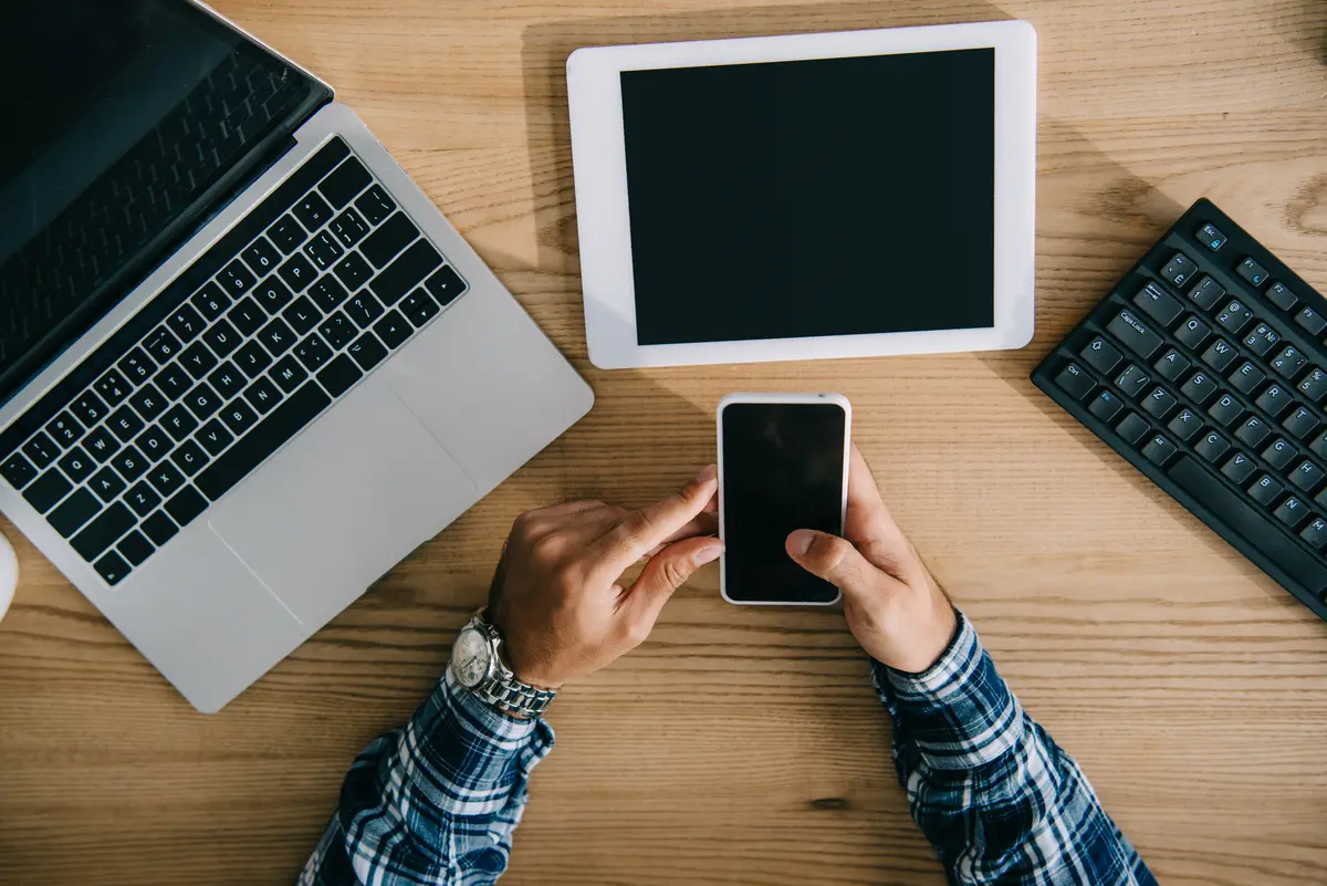 Digitalisierung oft nur oberflächlich: Neuer IT-Report für die ... Digitalisierung oft nur oberflächlich: Neuer IT-Report für die ...
